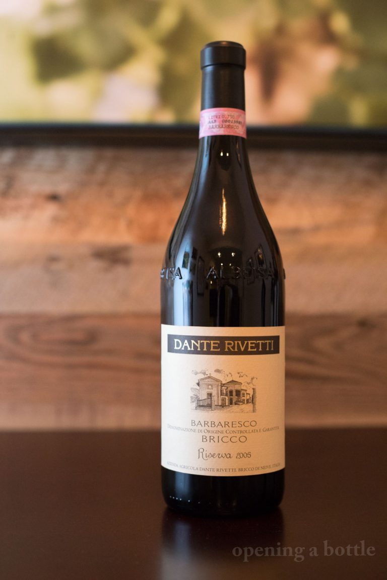 Dante Rivetti Barbaresco Bricco di Neive Riserva – Opening a Bottle
