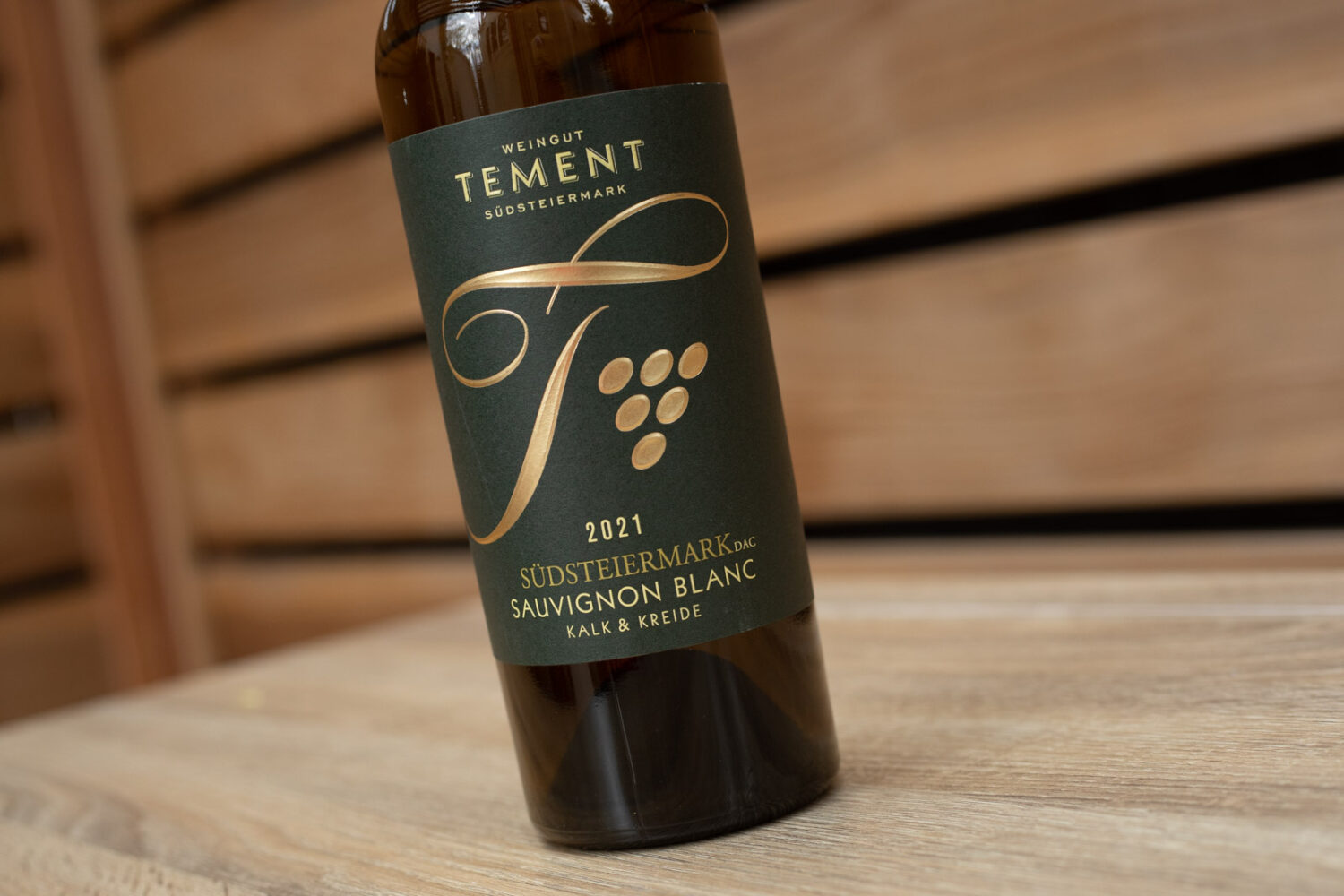 Weingut Tement: Crazy Good Sauvignon Blanc – Opening a Bottle